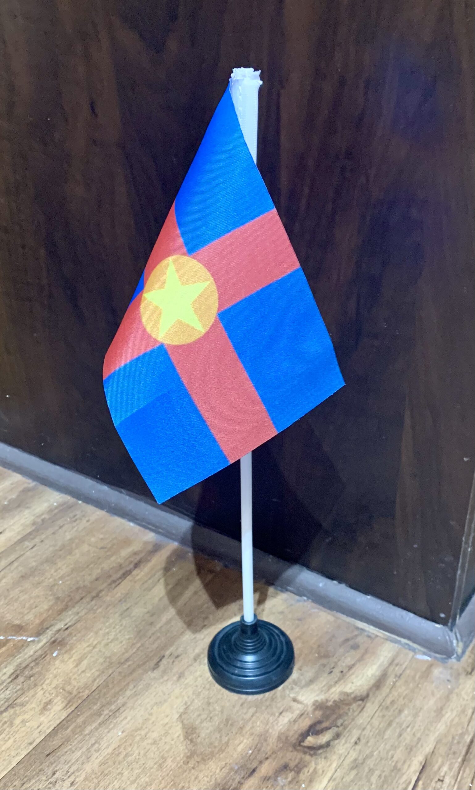 Official Desk Flag – National Shop of Gapla